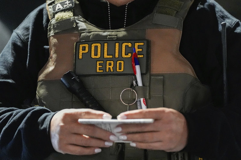Trump wants mass deportations. A ride-along with immigration officers ...